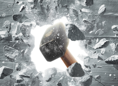 Deskless vs desk-based: breaking down the recognition divide | Reward ...