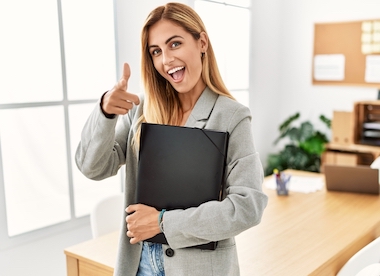 Five ways to promote a positive mindset in the workplace | Reward and ...